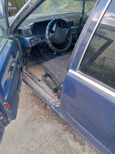 Volvo yengil avtomobil