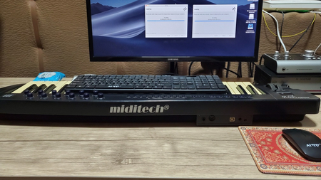 Midi keyboard Miditech 49