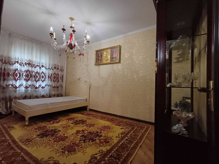 Продаю квартиру
Ул. Бабура, Аския базар
3/5/5
110 м2.
Со всей мебелью