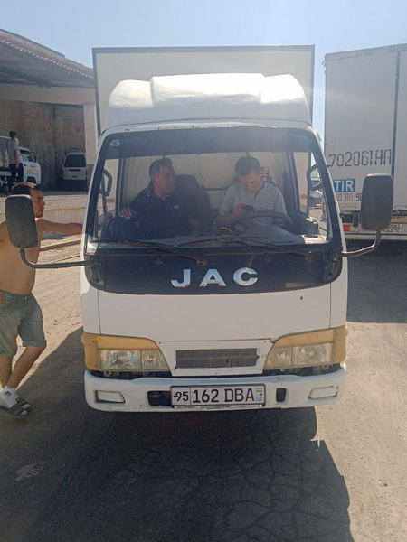 JAC грузовик 2.5т термобудка 2008г.в