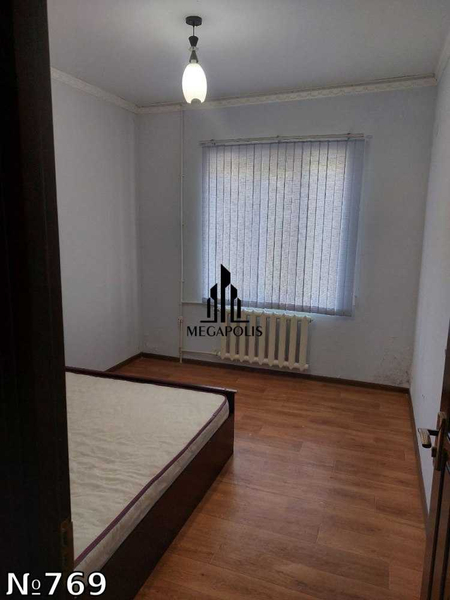 6- mikrarayondan 2 xonali uy sotiladi  №769