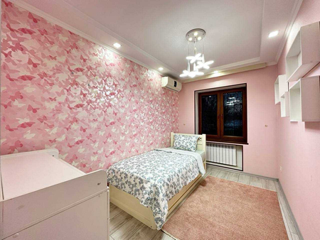 Максим Горький • KFC • 3-комн • 82 м² • этаж 3/5 • [MGA: 520]