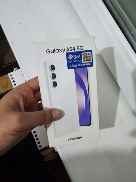 Samsung A54.   256/8+8.   Ideal