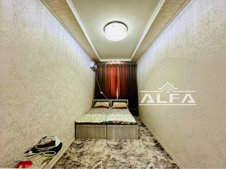 3 xonali 90m2 3-qavat uy sotiladi.