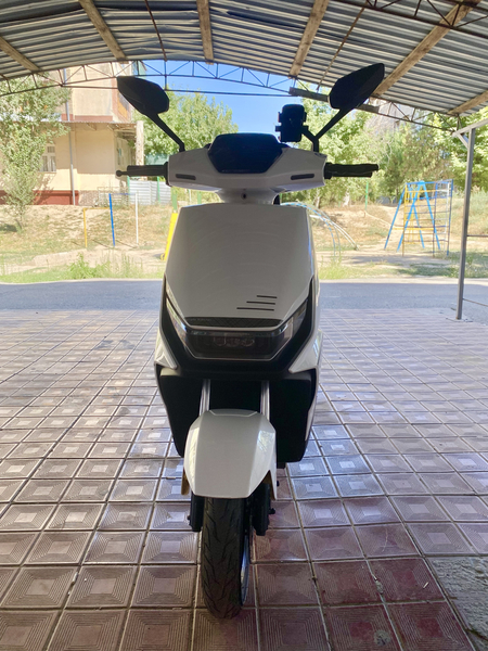 Elektroskuter RS