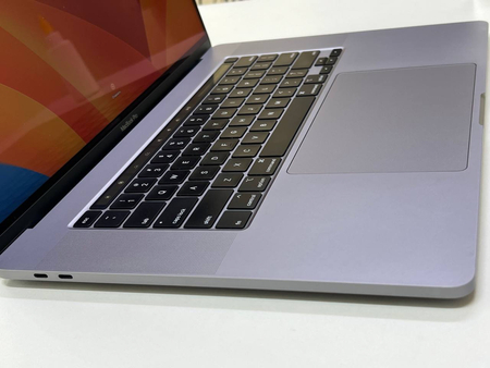 MacBook Pro 19 inch, 2019