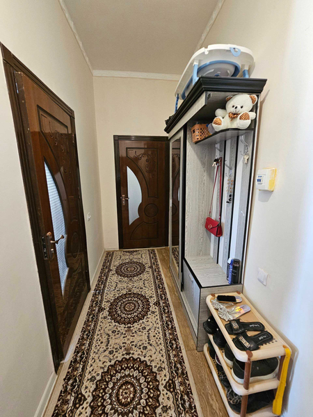 2 xonali 50m² 4-qavat uy sotiladi.