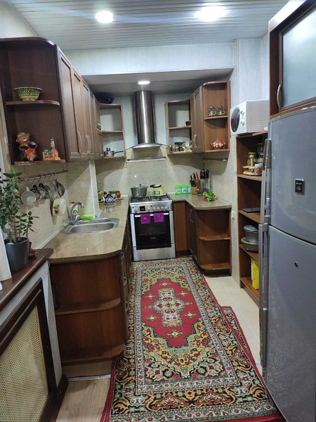 Продаётся 3/4/4 на Ц-7 Космонавтов ЦУМ