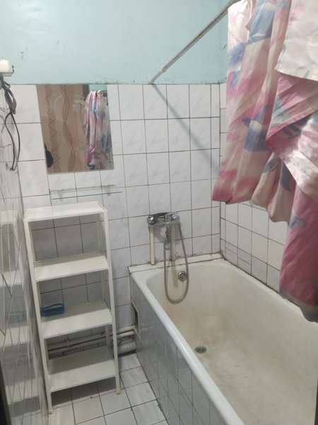 Срочно аренда 3 комнатная квартира в городе Чирчике