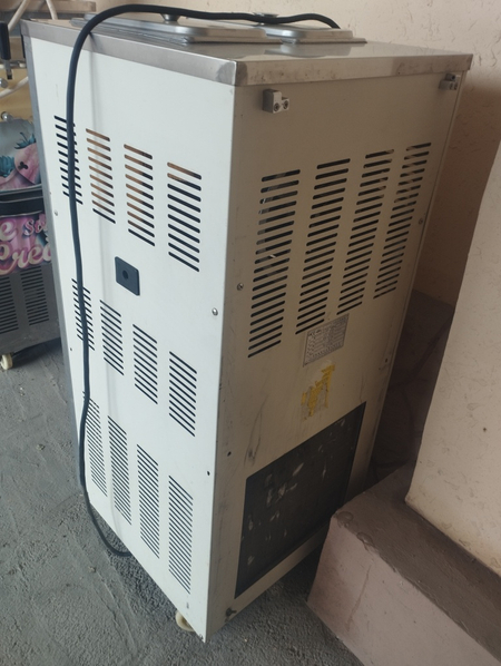 Frezer 380 v frigomat