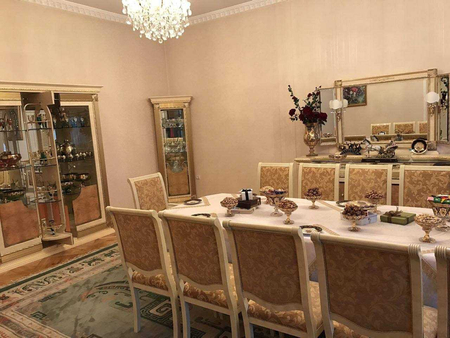 продается дом
Мирзо Улугбекский район 
(ор-р Никитина улица
