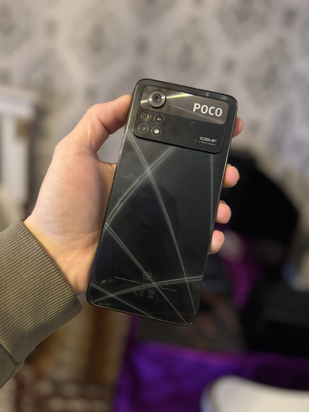 Xiaomi Redmi Poco xolati yaxshi