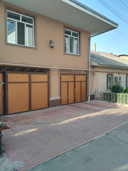 Продам дом жилой из 3 комнат, ориентир ресторан Сантини, аквапарк 2.2с