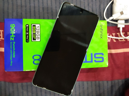 Infinix SMART 8 Yangi 8/128g