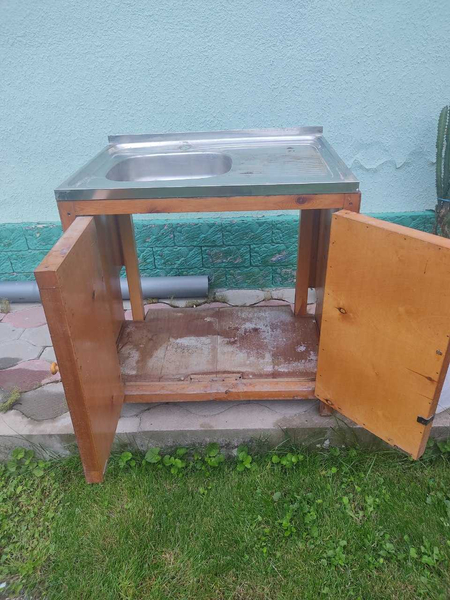 Раковина с тумбой, кухонная мебель