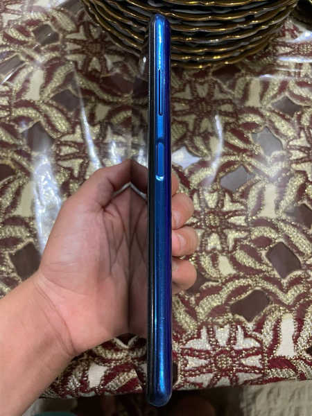 Pivo x3 narhi 1mln kami bir xolati ideal ishlashi yaxshi abmen iphoneg
