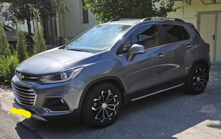 Продаётся: автомобиль TRECKER 1