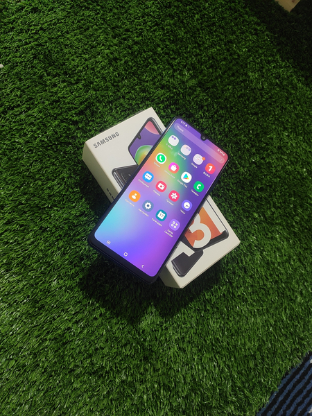 Samsung A31 sotiladi dastavka hizmati mavjud