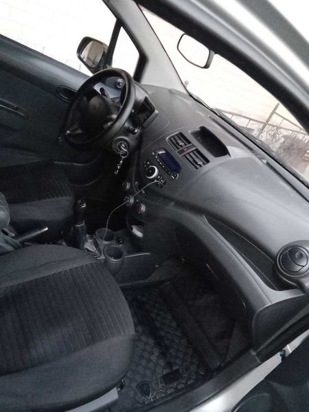 Chevrolet Spark 1-pozitsya