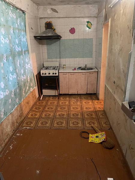 Продаётся двух комнатная квартира