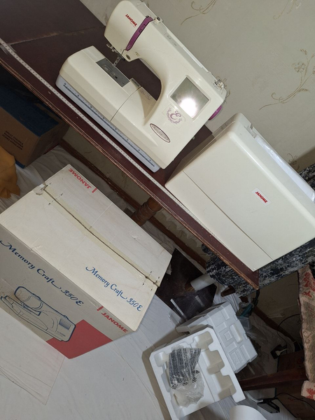 Компютерная вышевка машинка .Janome Memory Craft 350 E .