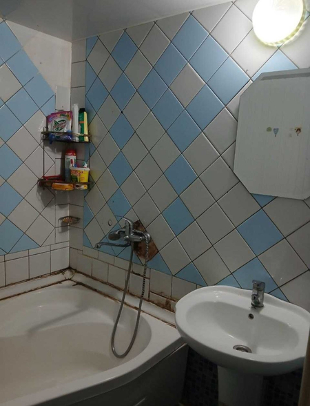 На 6 квартале Чиланзарского района продается квартира. 2/2/4