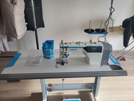JACK tikuv moshinalari yengi hamma modellaridan bor