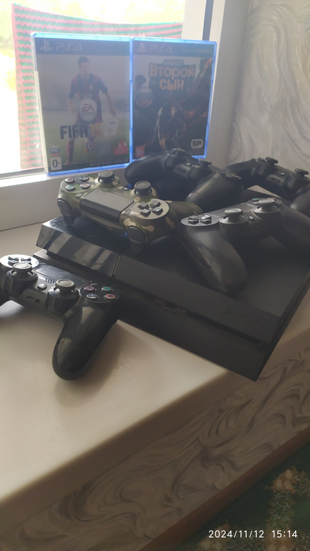 Playstation 4 Fat 500 gb.