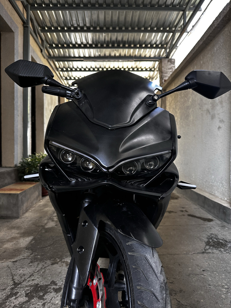 Ducatti Reprika sotiladi Elektronniy 3500W tezligi 130 Faqat naqtga