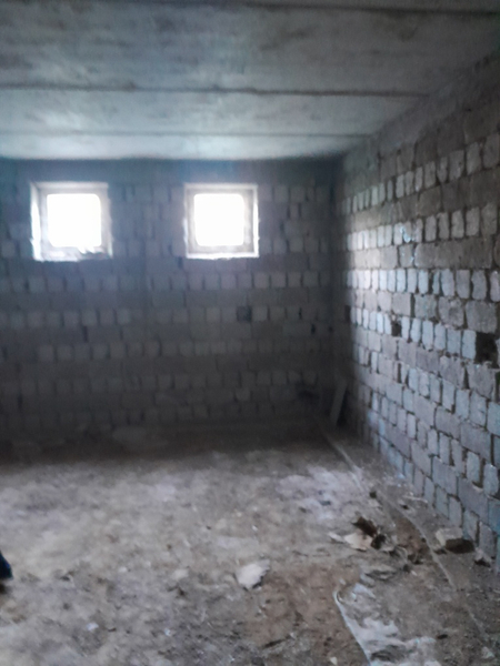 Продаётся 4,3 соток,2 этажа, 5 ком.Юнусабад