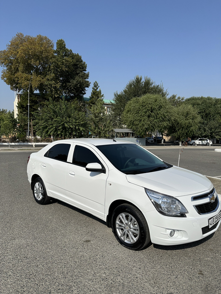 Variant ga Cobalt sotiladi.