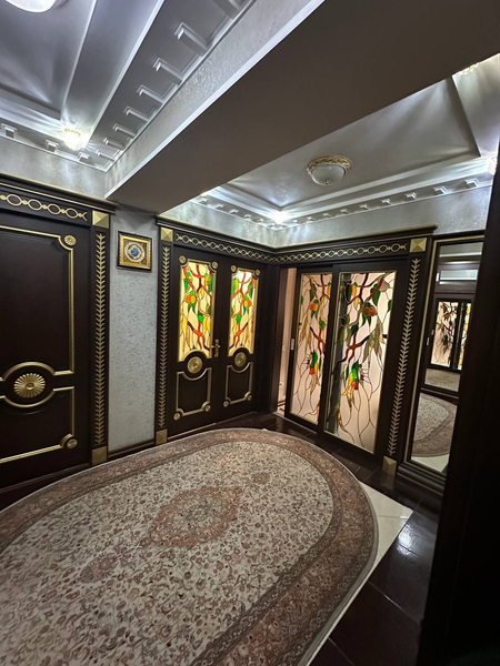 Срочно продаётся банковская квартира 3/4/4 Боз базар БИЙ Максим горьки