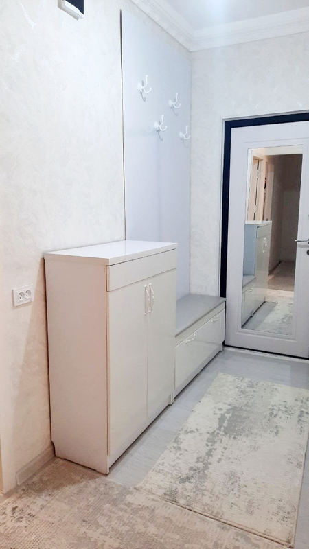 3 xonali ideal halatdagi uy hamma narsalar bilan sotiladi