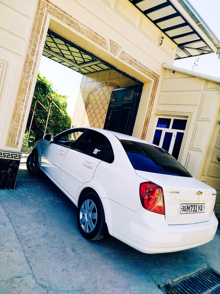 Chevrolet Jentra