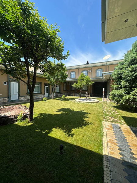 Продается Евро дом Ор-р: Улица Никитина 370 м2