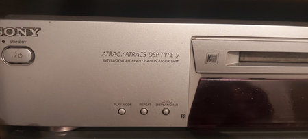 minidisk  SONI -480  sotladi. Holati yahshi .
