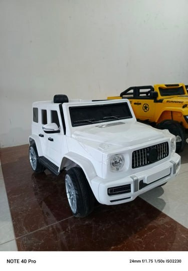 Bolalar elektro mashinasi AMG Mers 4x4\\n\\nTavsif : ALPOMISH brendiga teg