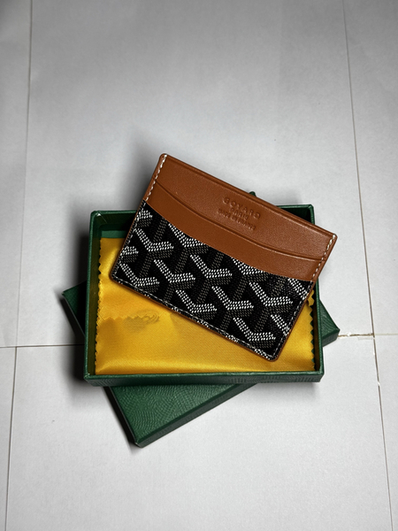 Продаются картхолдеры GOYARD