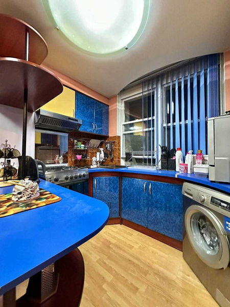 Продается уютная квартира в центре 3ком. Дархан
