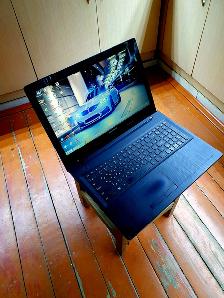 Lenovo 5960S Noutbook sotiladi