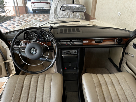 Коллекционный MB W114