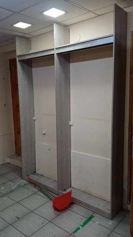 Продам вешалки для магазина