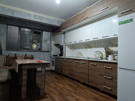 Продам квартиру Сергели 8 2/1/9