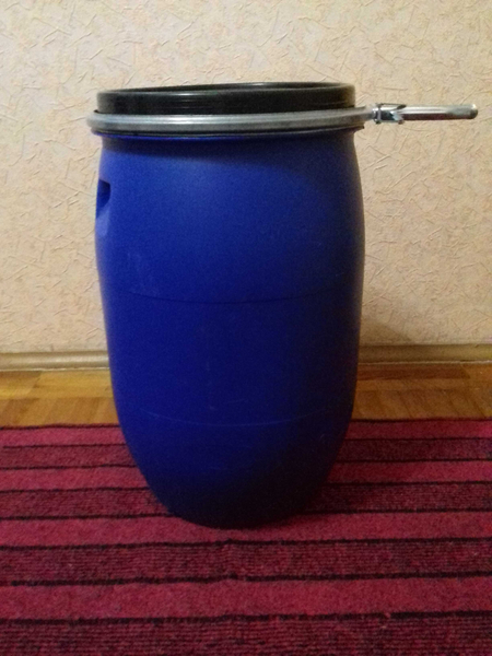 Продам б/у бочки 50л.