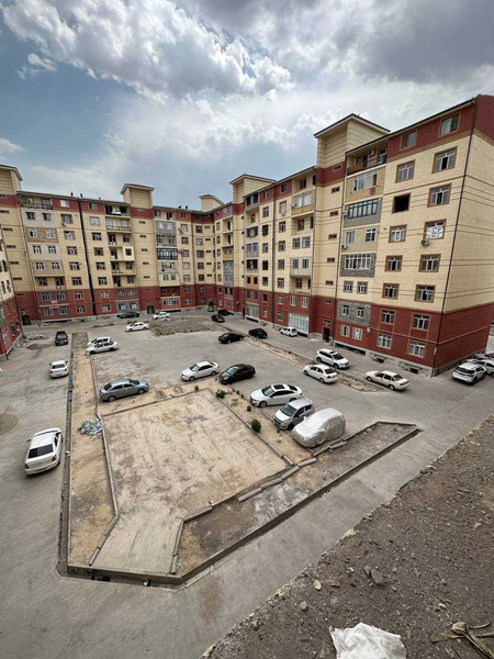 Продаётся 1 комнатная ЖК ИЗЗАТ КАДАСТР ЕСТЬ
