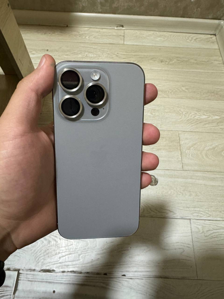Iphone 15 pro 128/GB