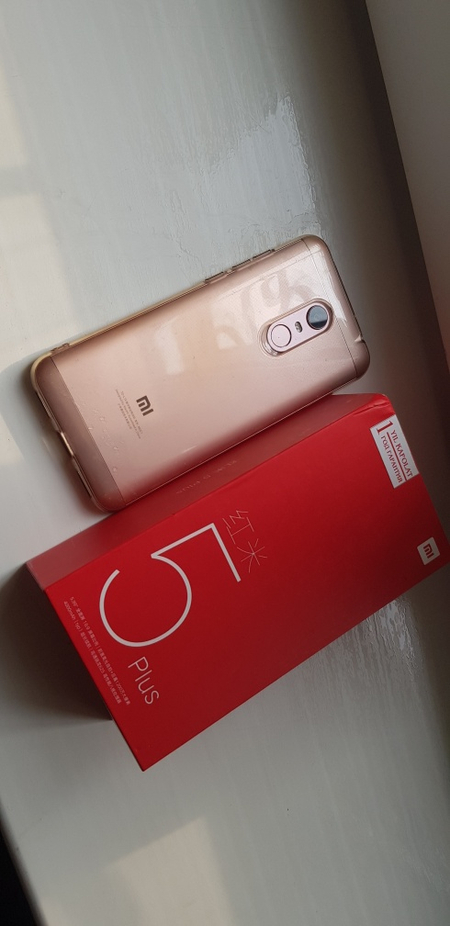 Продается XiaoMi Mi5 plus б.у.
