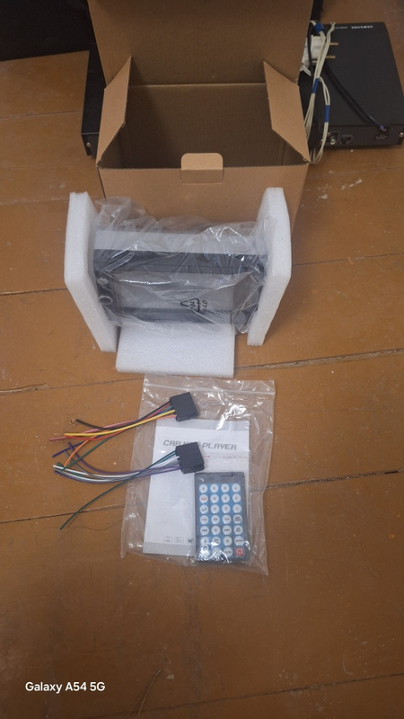 Avtomagnitola 2 DIN  pulti 7 dyuymli ekran Bluetooth. USB .AUX 400.000