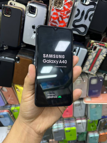 Samsung a40 4/64 Dual