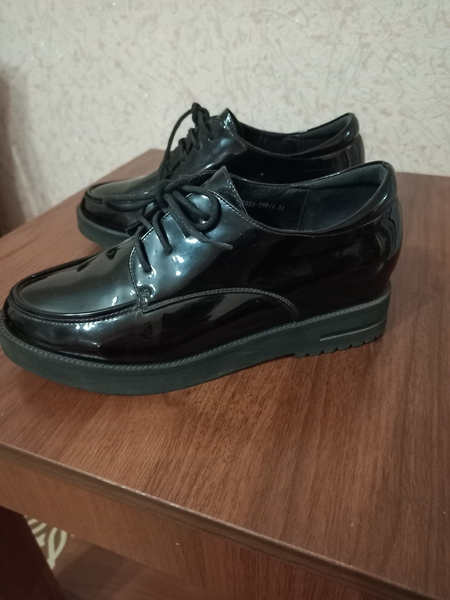 Продам туфли женские